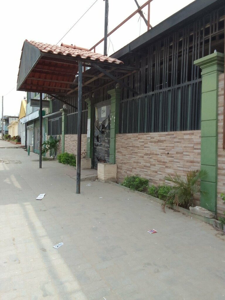 Alışveriş merkezleri DM Comercial & DM Eventos, Loanda, foto