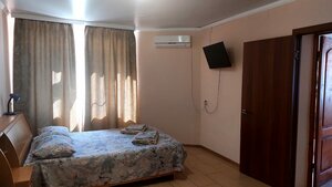 House Sovetskaya (ulitsa Chapayeva No:2), otel  Gelencik'ten