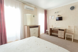 Lechebnaya (Lechebnaya ulitsa No:14/2, City of Kazan), otel  Kazan'dan