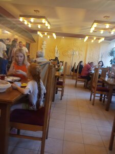 Universitetskoye kafe (Moskovskiy Avenue No:17), kafe  Cheboksary'den
