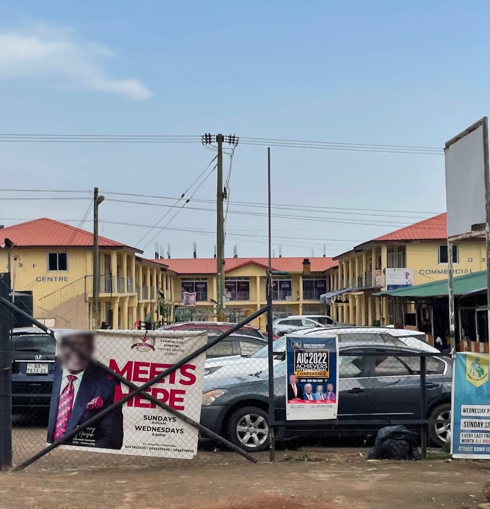 Tıp merkezleri ve klinikler Isecorm medical centre, Dünya, foto