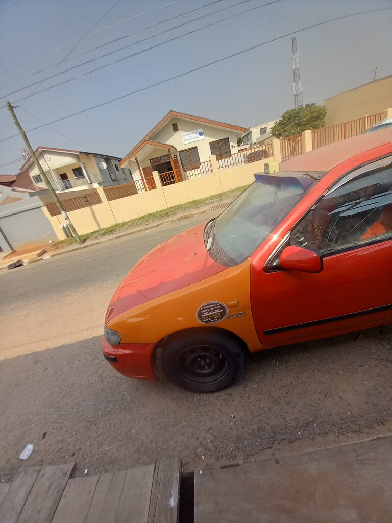 Dini dernekler Banana Inn Kingdom Hall Of Jehovah's Witnesses, Akra, foto