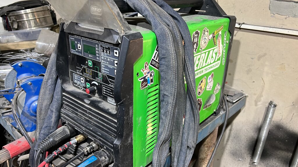 Kaynak işleri Сварочные работы, Liski, foto