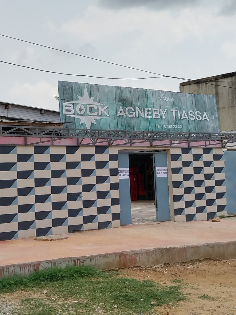 Bar Maquis agneby tiassa, Abican, foto