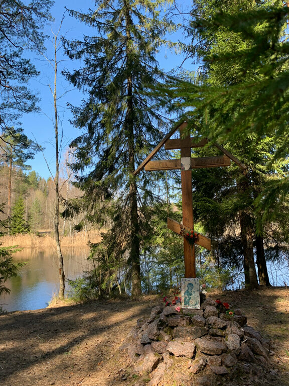 Anıt, heykel Братское захоронение красноармейцев, погибших в 1941 году, Saint‑Petersburg ve Leningradskaya oblastı, foto