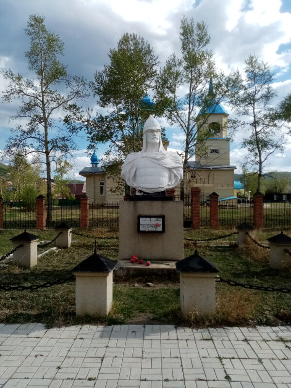 Anıt, heykel Александр Невский, Zakamensk, foto