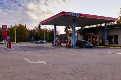 Benzin istasyonu Statoil, Johvi, foto
