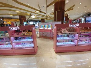 Benefit BrowBar Depilación de Cejas - El Palacio de Hierro Santa Fe (Ciudad de Mexico, Avenida Vasco de Quiroga 3800, Contadero), güzellik salonu  Mexico'dan