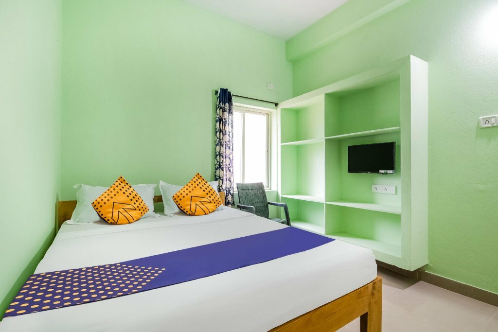 Otel Spot On 62038 Sri Devi Residency, Kakinada, foto