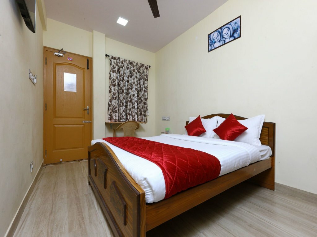 Otel Oyo 8937 Ragu Residency, Koyamutthur, foto