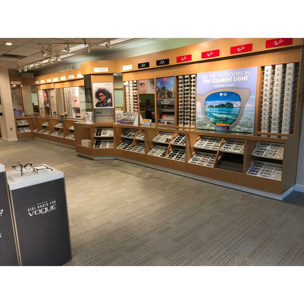 Giyim mağazası LensCrafters, Ohio Eyaleti, foto