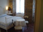 B&b Gens Julia (Via San Michele No:7, Trieste), otel  Trieste'den