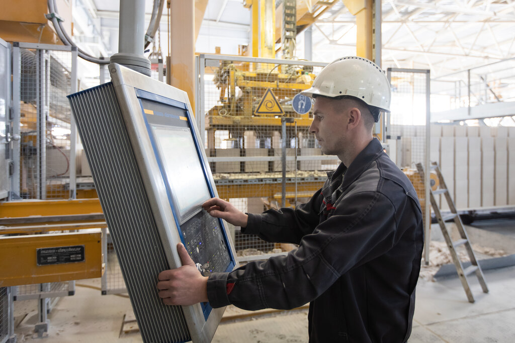 Sanayi kuruluşu KvartsMelProm, Brestskaya oblastı, foto