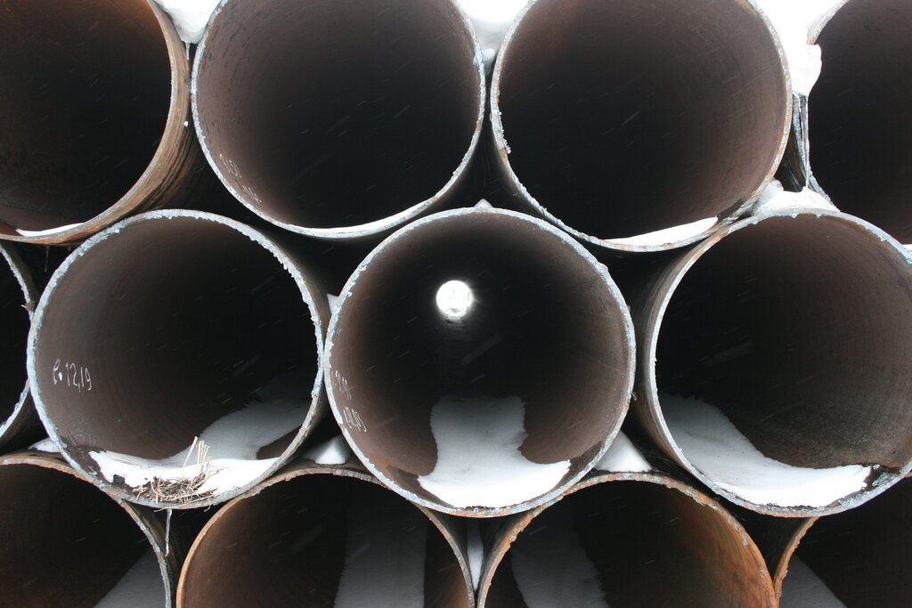 Boru tesisatı ve aksesuarları Baza Panfilovo, Vladimirskaya oblastı, foto