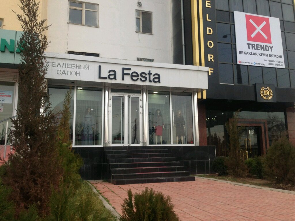 Giyim mağazası La Festa, Taşkent, foto