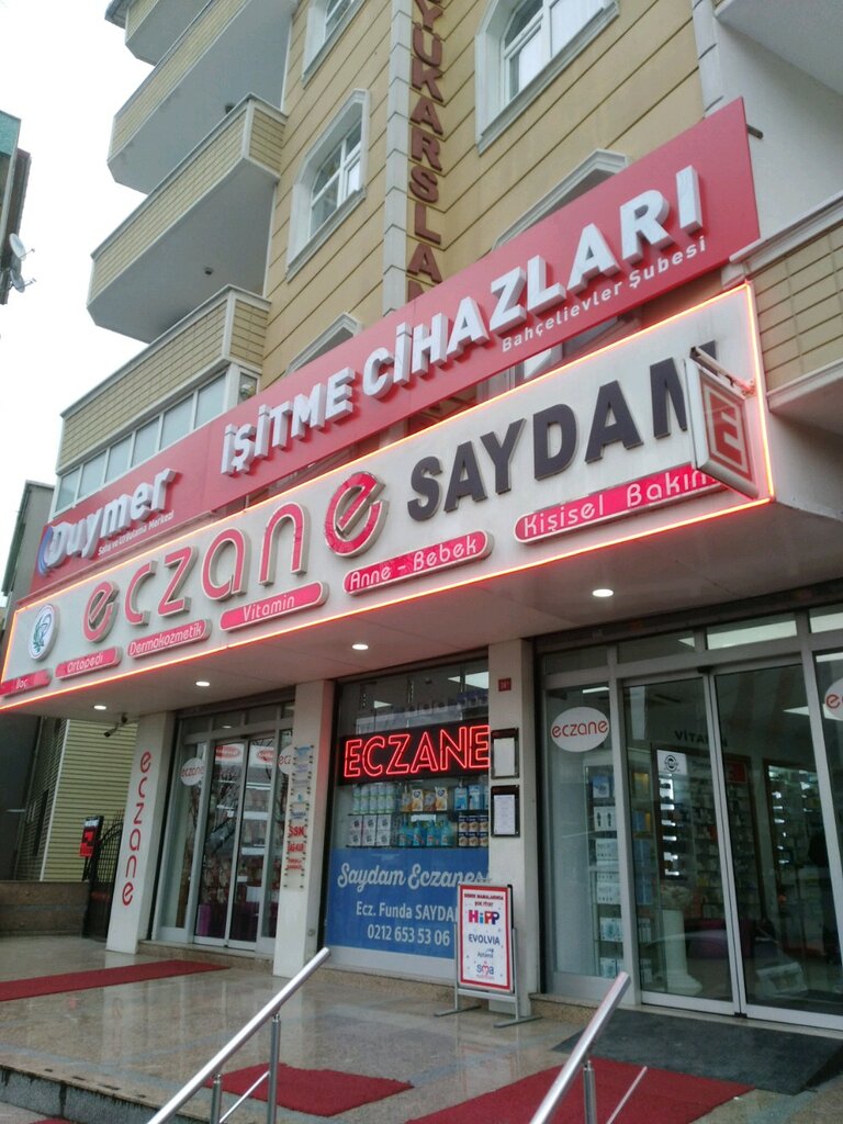 Eczaneler Saydam Eczanesi, İstanbul, foto