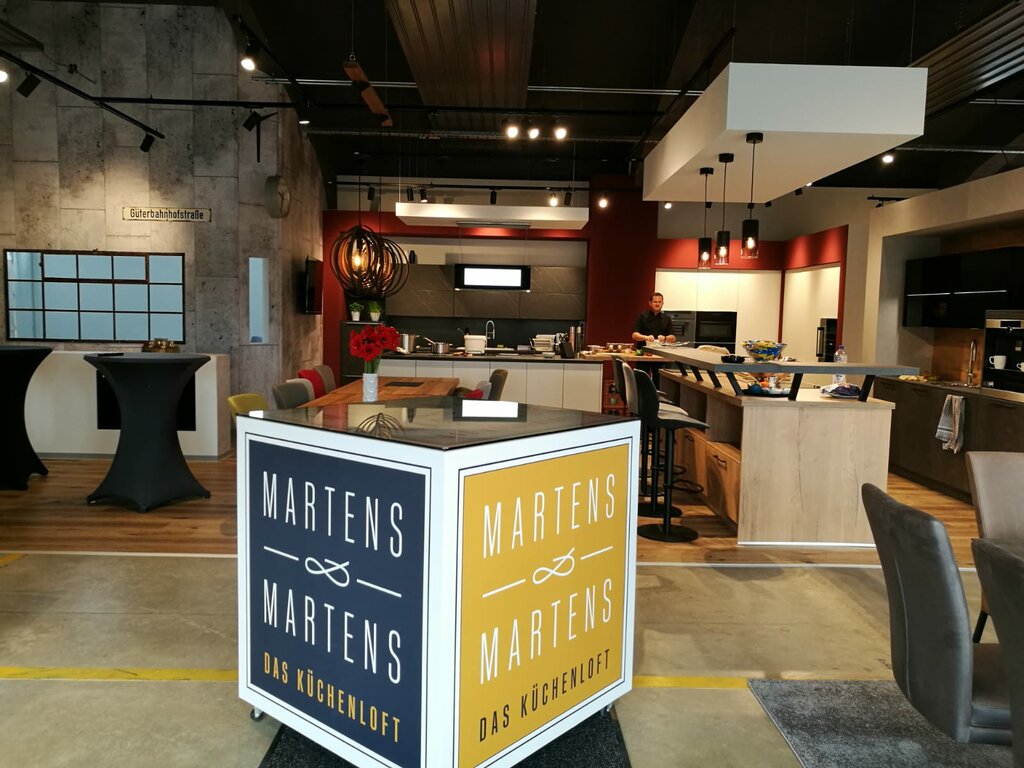 Mutfak mobilyaları Martens Küchenhandels-GmbH, Homburg, foto