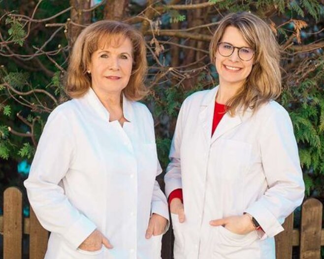 Özel ağız ve diş sağlığı klinikleri ve muayenehaneleri Oswald, Bavyera, foto