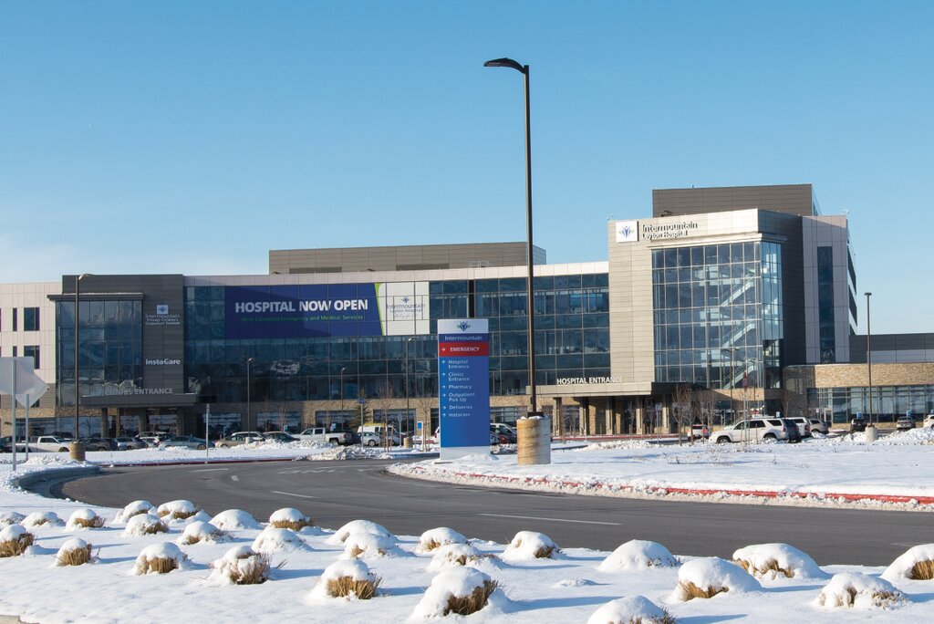 Özel muayenehaneler Ogden Clinic Specialty Center at Layton Hospital, Layton, foto