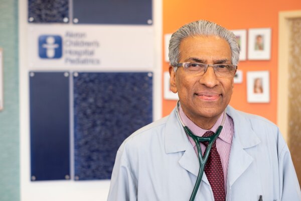 Çocuk poliklinikleri K. Gurumurthy, Md, Ohio Eyaleti, foto