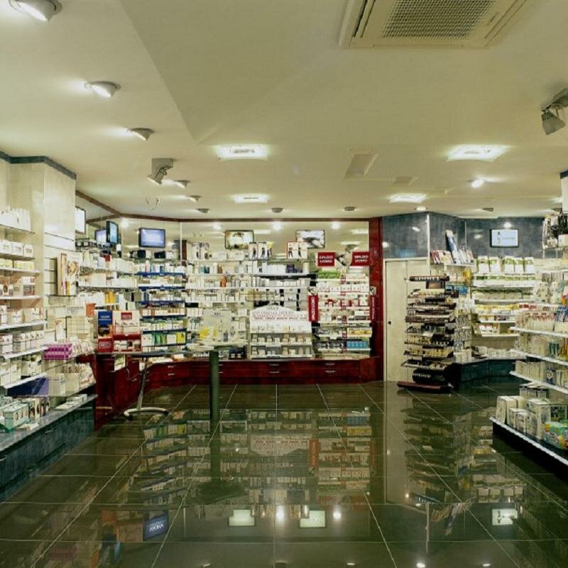 Alternatif tıp merkezleri Farmacia Luosi Dr. Massimo, Lombardiya, foto