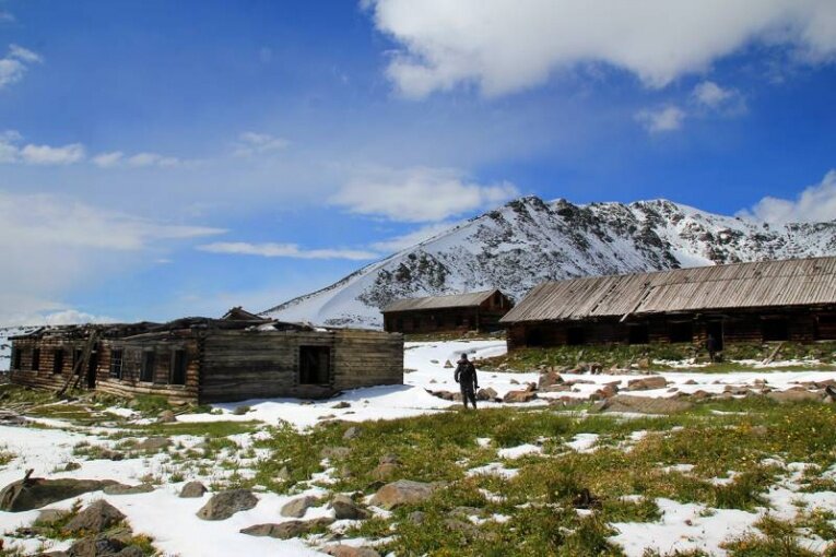 Unutulmaz olayların yeri Verkhnij Lager', Doğu Kazakistan eyaleti, foto