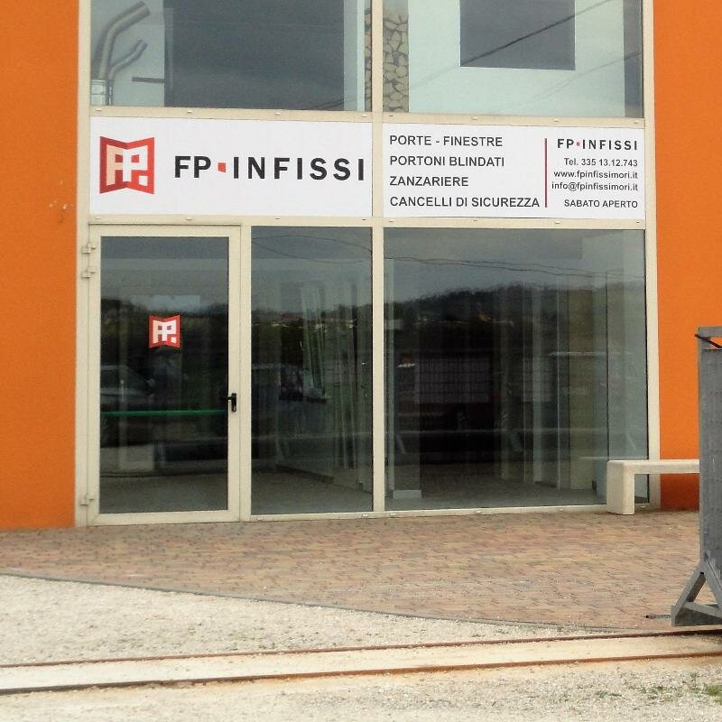 Hobi, elişi için ürünler Fp Infissi, Marche, foto