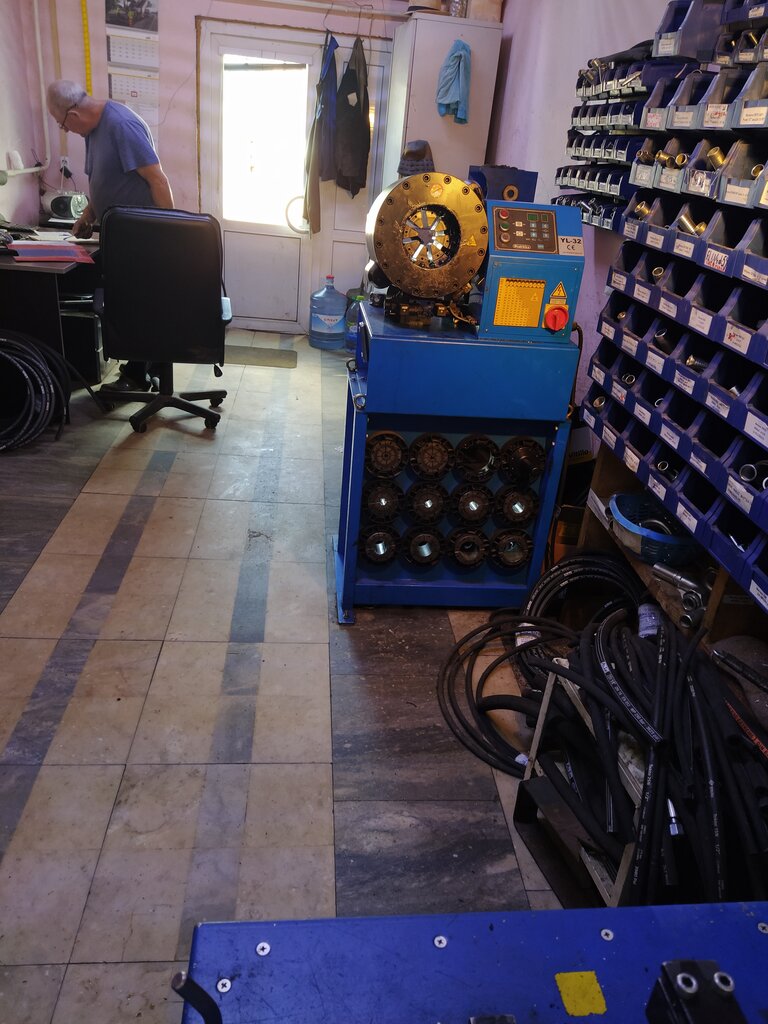 Kollar ve hortumlar РВД Рукава Шланги, Moskova ve Moskovskaya oblastı, foto