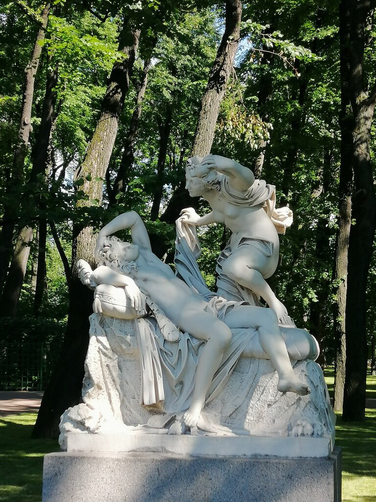 Park, sokak heykeli Амур и Психея, Saint‑Petersburg, foto