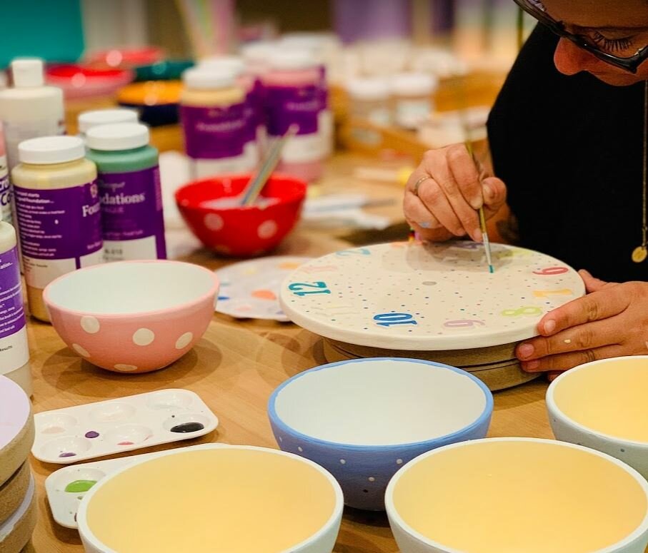Spor ve eğlence merkezi Keramik selbst bemalen @ Keramino Keramikmalstudio, Berlin, foto