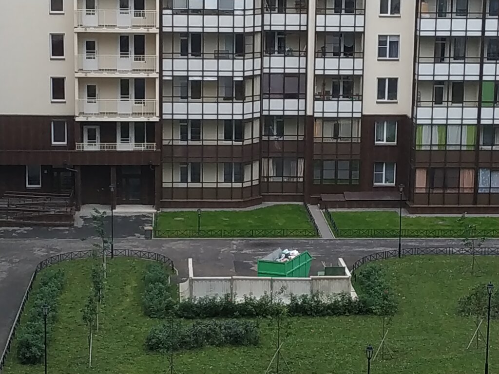 Çöp alanları Trash and garbage disposal area, Saint‑Petersburg, foto