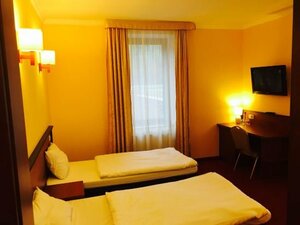 Hotel Piotr SPA & Wellness (Masovian Voivodeship, Garwolin, ulica Kościuszki, 4), otel  Boguszow‑Gorce'den