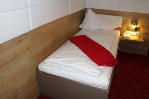 Austria Classic Hotel Weidenhof (Carinthia, Klagenfurt-Land, Wörthersee-Süduferstraße, 66), otel  Karintiya'dan