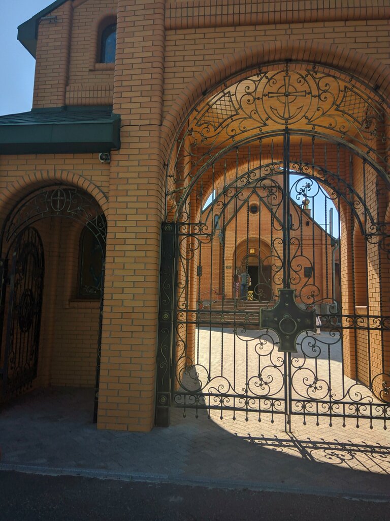 Ortodoks kiliseleri Religioznaya Obshchina Svyato-Nikolayevskaya, Harkivska oblastı, foto