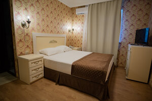 Milton (ulitsa 12-ya Liniya No:24), otel  Rostov‑na‑Donu'dan