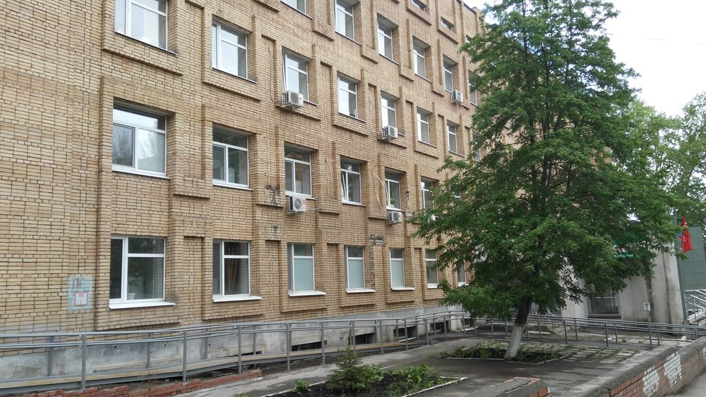 Poliklinikler Gbuz Spo Sgp № 9 Samarskoy oblasti Vzrosloye poliklinicheskoye otdeleniye, Samara, foto