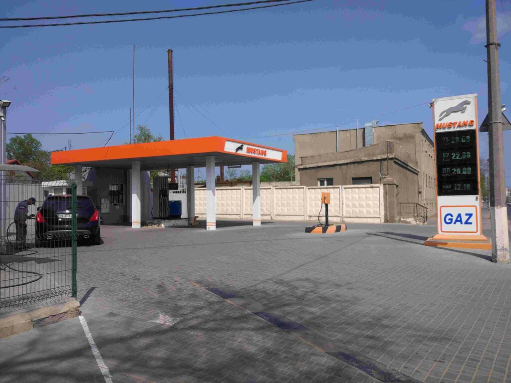 Otogaz dolum istasyonu Azs Mustang, Odesa, foto