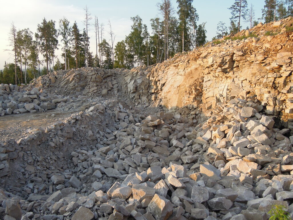 Madencilik işletmeleri Шитовской Гранитный Карьер, Sverdlovskaya oblastı, foto
