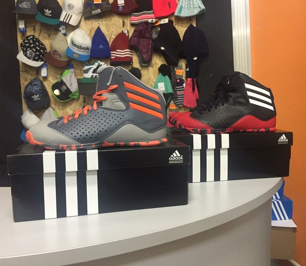 Spor mağazaları SneakerLand Shop, Rybinsk, foto