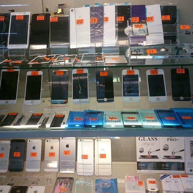 Cep telefonu aksesuarları Internet-magazin i Spare Ya-zapchast, Moskova, foto