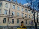 Srednyaya obshcheobrazovatelnaya shkola I-iii stupeney № 17 (улица Мельника No:1/3), ortaokul  Lviv'den