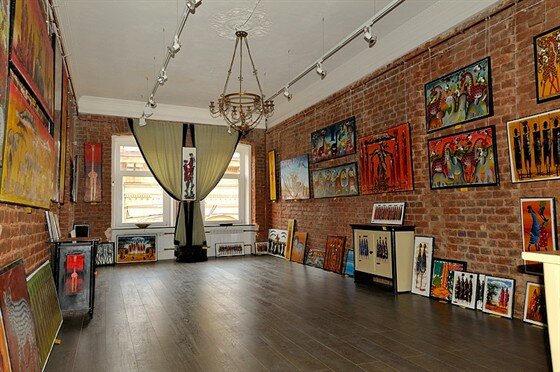 Sergi salonları, galeriler Galereya Sergiyenko, Saint‑Petersburg, foto