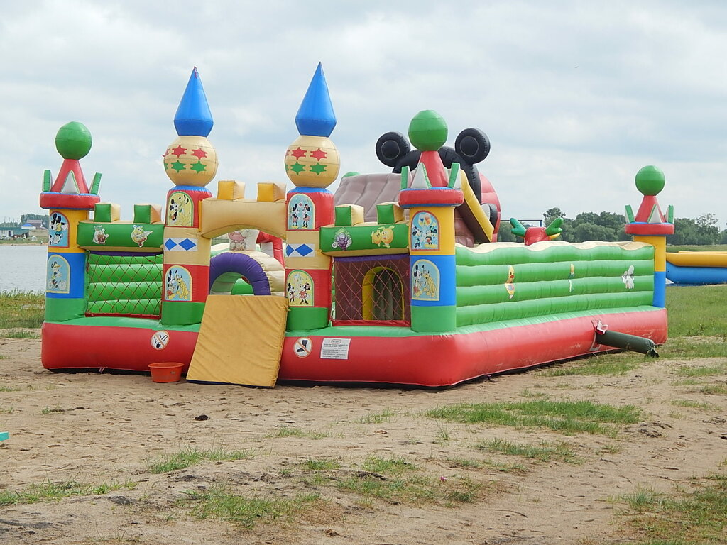 Tatil köyleri Solonoye ozero Kemping, Altayski krayı, foto