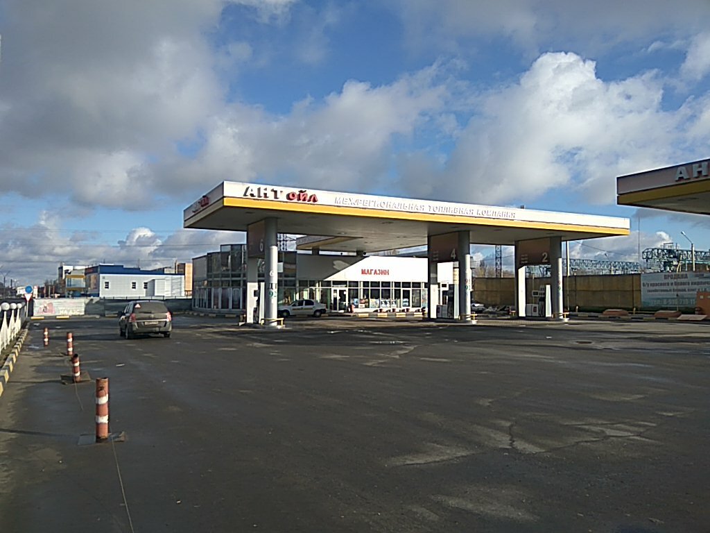 Benzin istasyonu Премьер-Ойл, Kursk, foto