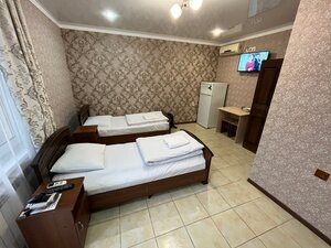 Gostevoj Dom Viktoriya (Khutorskaya Street No:46, Urban-Type Settlement of Sirius), otel  Krasnodarski krayından