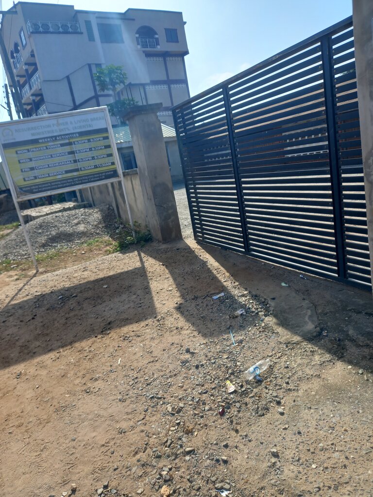 Dini dernekler Resurrection Power and Living Bread Ministries International -Adenta Branch, Dünya, foto