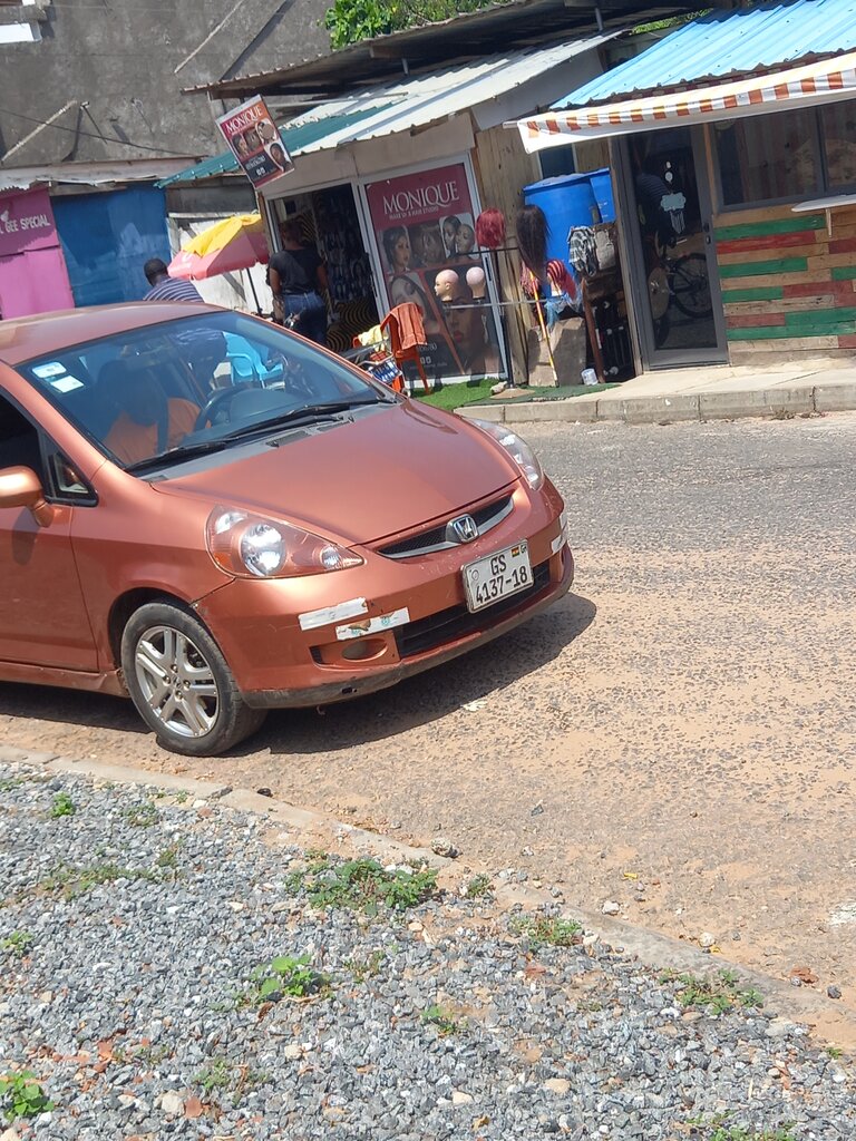 Kuaförler Monique, Akra, foto