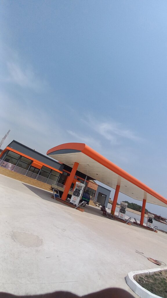 Benzin istasyonu Goil Filling Station, Akra, foto