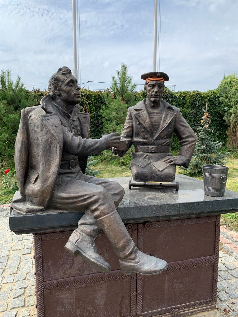 Anıt, heykel Два Ивана, Belgorodskaya oblastı, foto