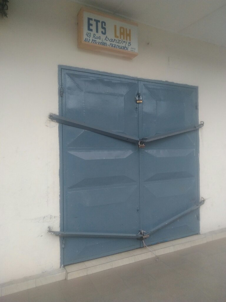 Tuhafiye toptan Ets lah, Brazzaville, foto